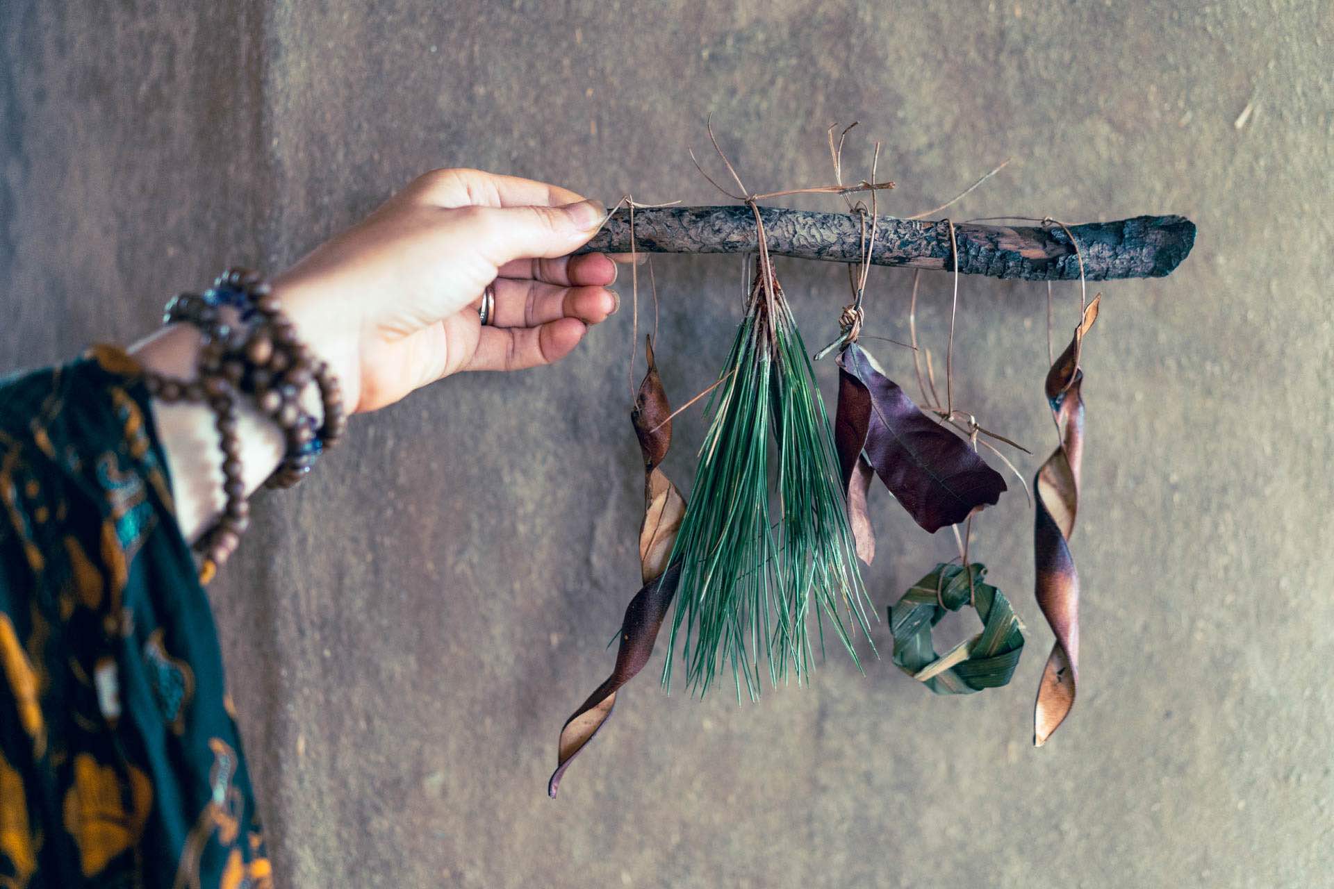 Creating an Earth Altar | schoolofnaturalmedicine.com